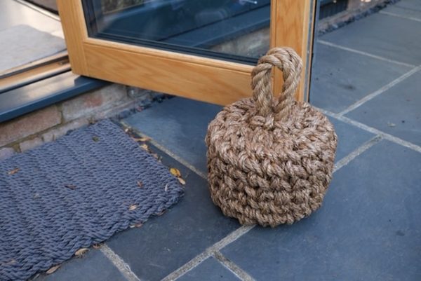 Stylish and functional bi fold door stops | Beautiful Rope Decor
